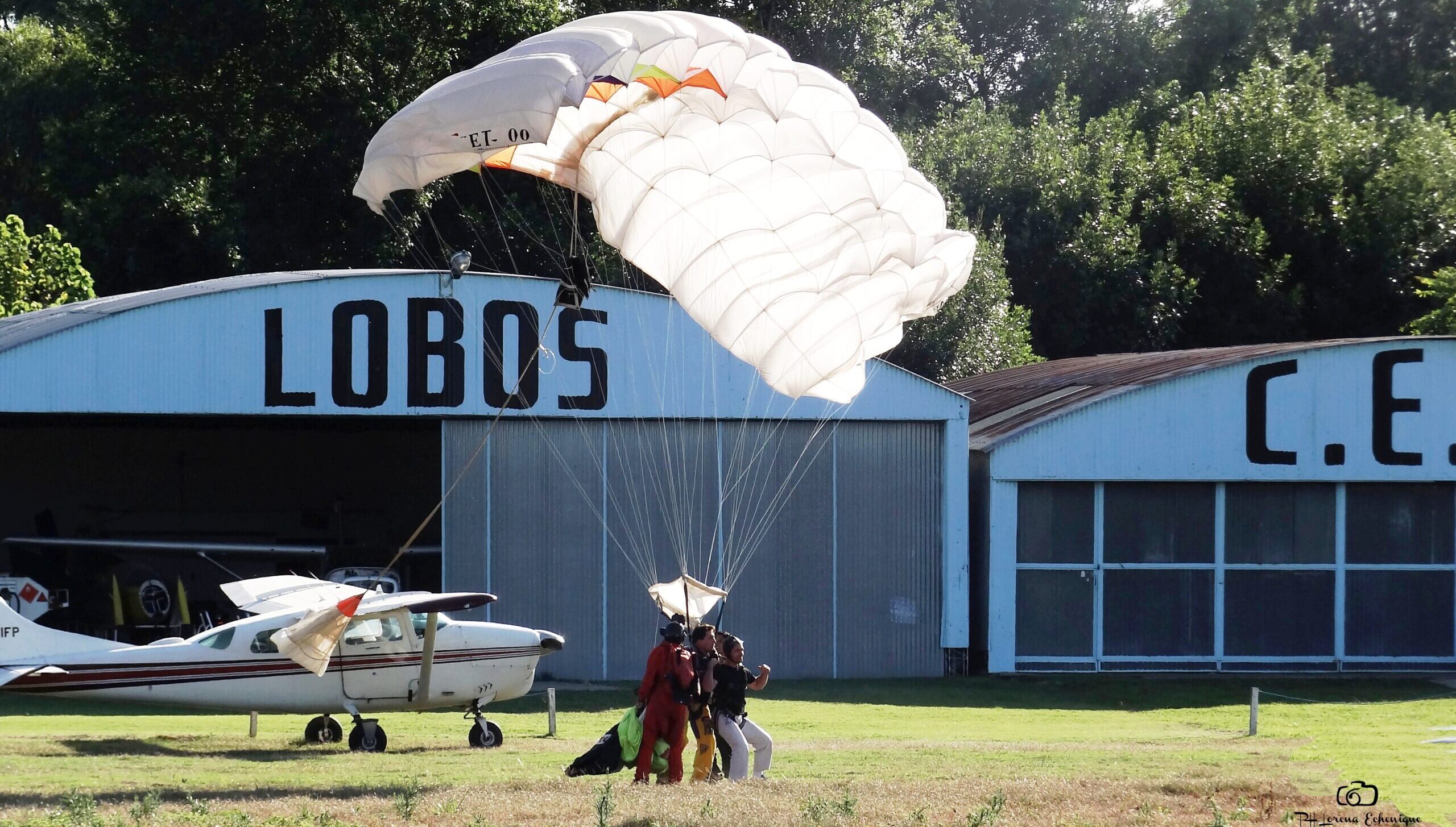 Volar para mirar distinto • CasaresHoy